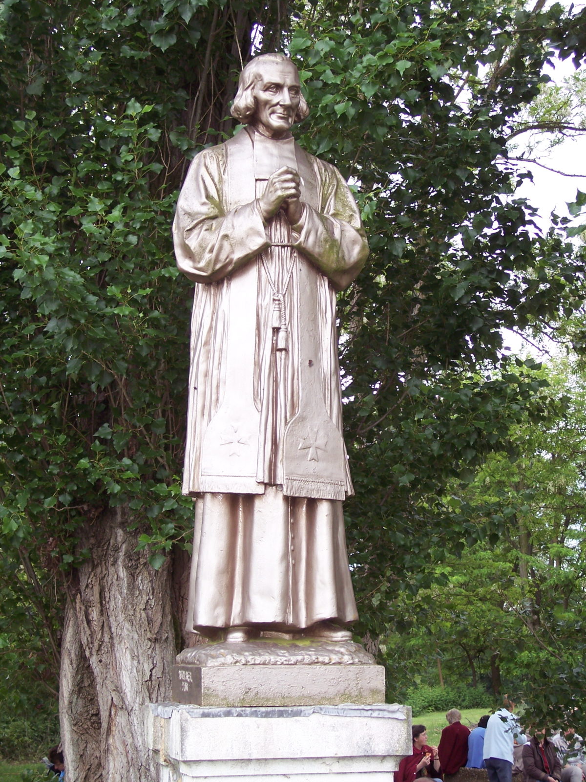 Ars statue de Jean-Marie Vianney curé d'Ars 100_1433 - Association ... Ars statue de Jean-Marie Vianney curé d'Ars 100_1433 - Association ...